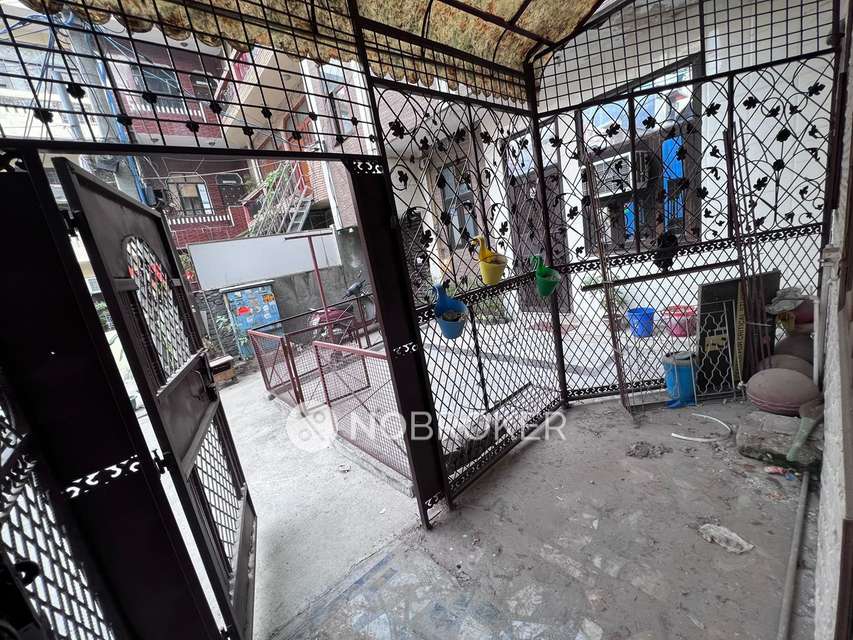 Sector 8 Rohini, Delhi - Map, Pin Code, & Property Rates 2025